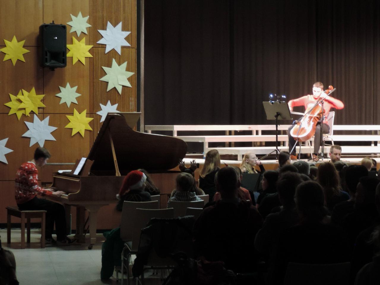 gymnasium am wall – Das Weihnachtskonzert am GaW - eine schöne ...