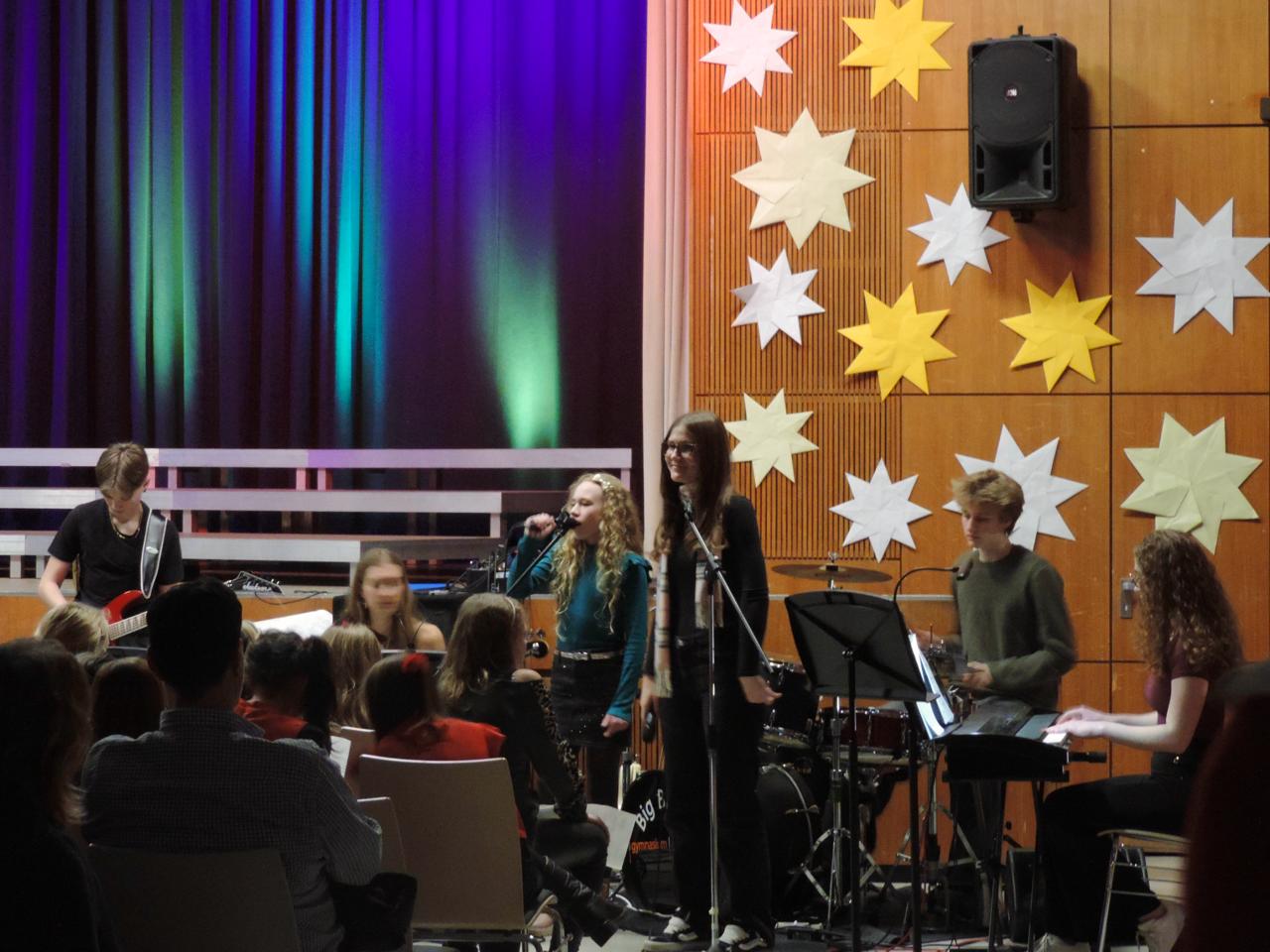 gymnasium am wall – Das Weihnachtskonzert am GaW - eine schöne ...