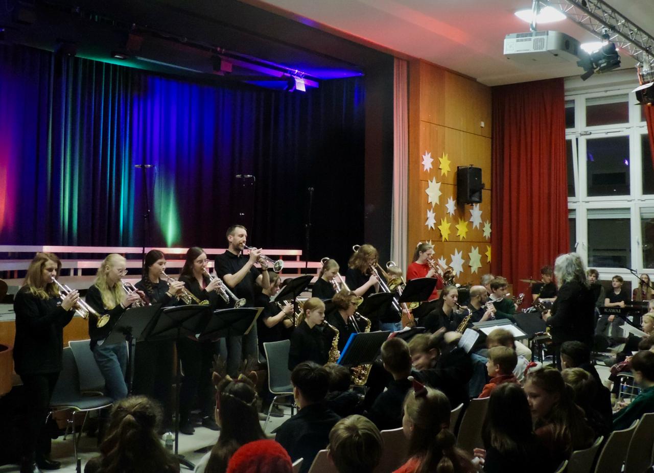 gymnasium am wall – Das Weihnachtskonzert am GaW - eine schöne ...